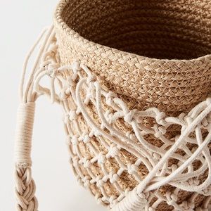 Aritzia | Bags | Aritzia Main Character Letty Bucket Bag | Poshmark